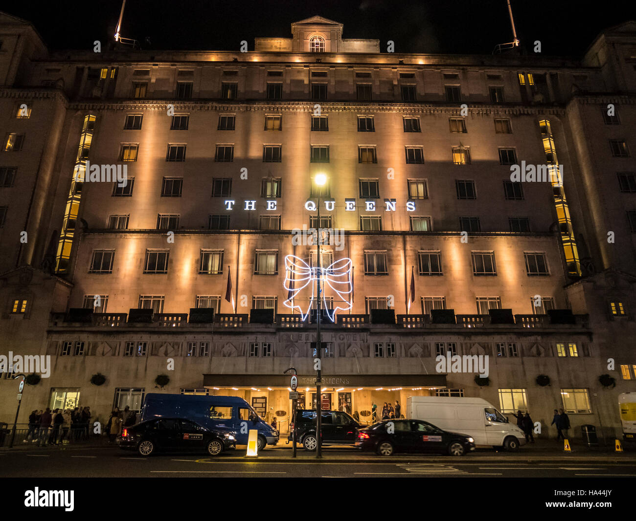 Queens hotel leeds hi-res stock photography and images - Alamy