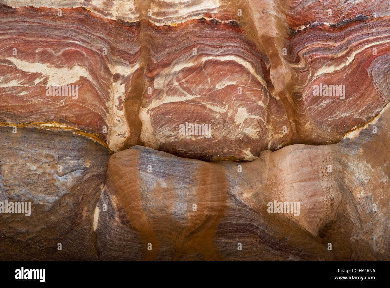 Colorful layers of sandstone Stock Photo - Alamy