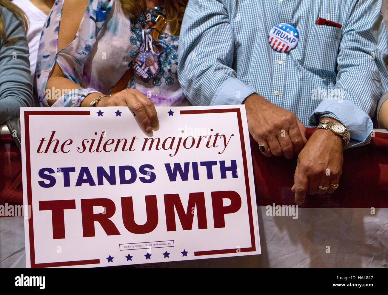 Democratic republican political sign hi-res stock photography and ...