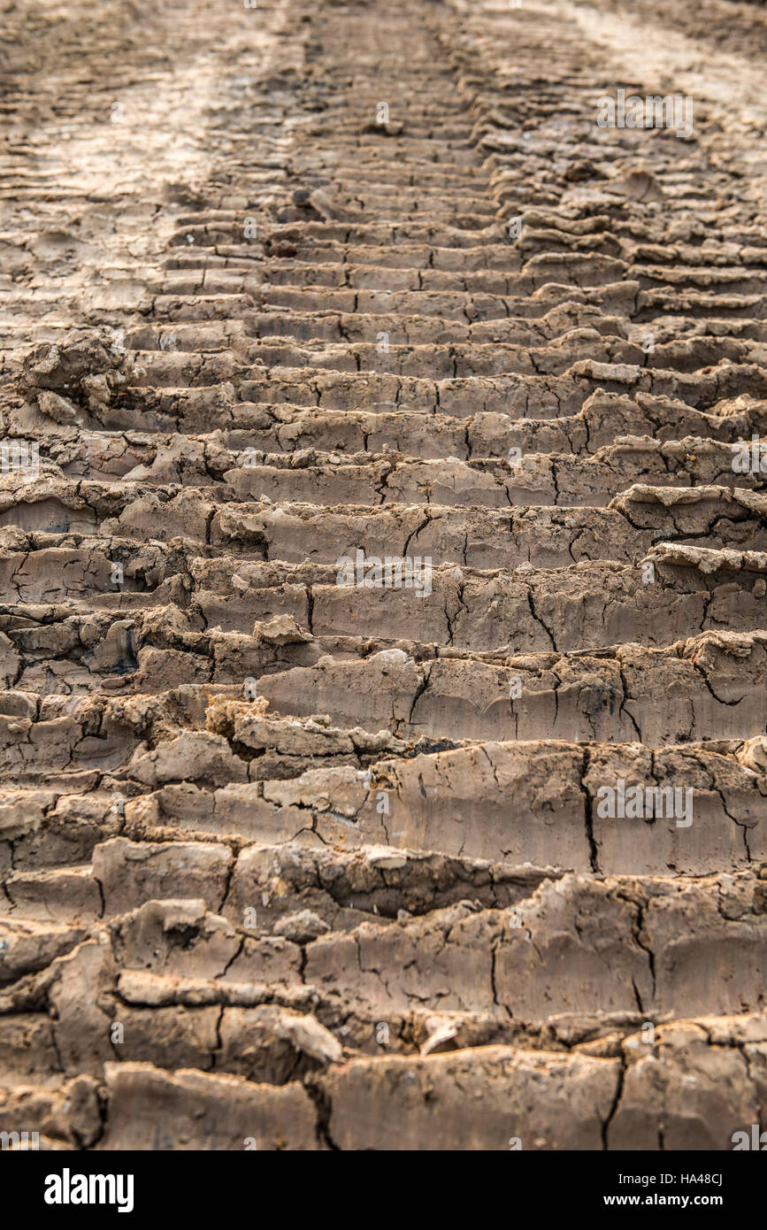 Wheel track texture hi-res stock photography and images - Alamy