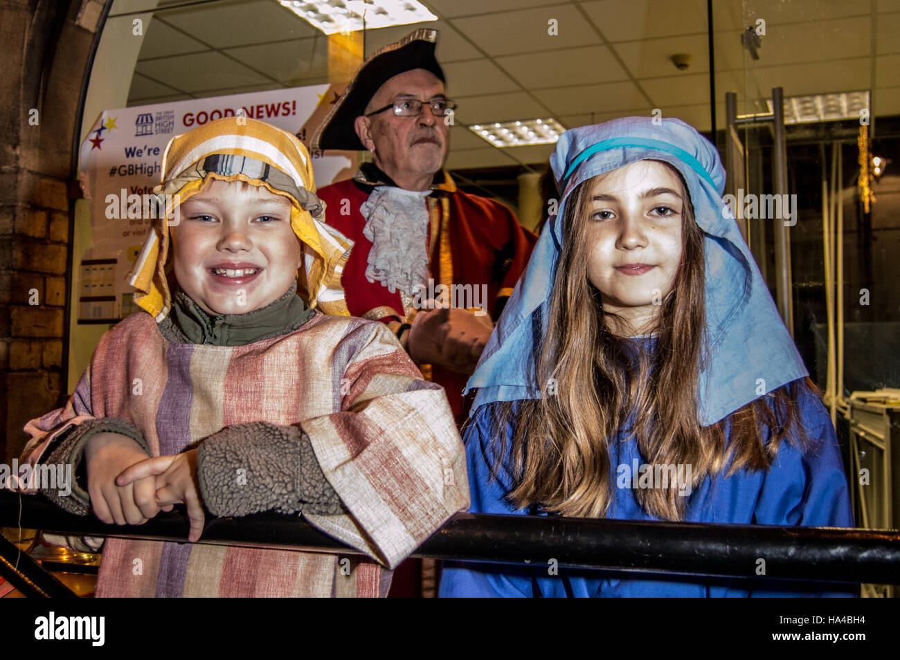 Leominster, UK. 26th Nov, 2016. "Joseph and Mary" with Leominster's ...