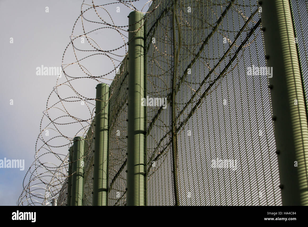 Kidlington, UK. 26th Nov, 2016. A barbed wire-topped perimeter fence at ...