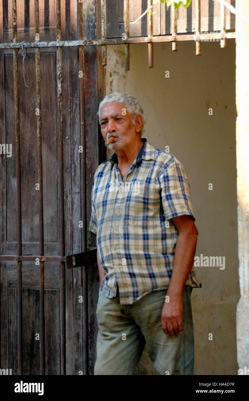Cuban people and architecture,Havana, Cuba, Caribbean Stock Photo - Alamy
