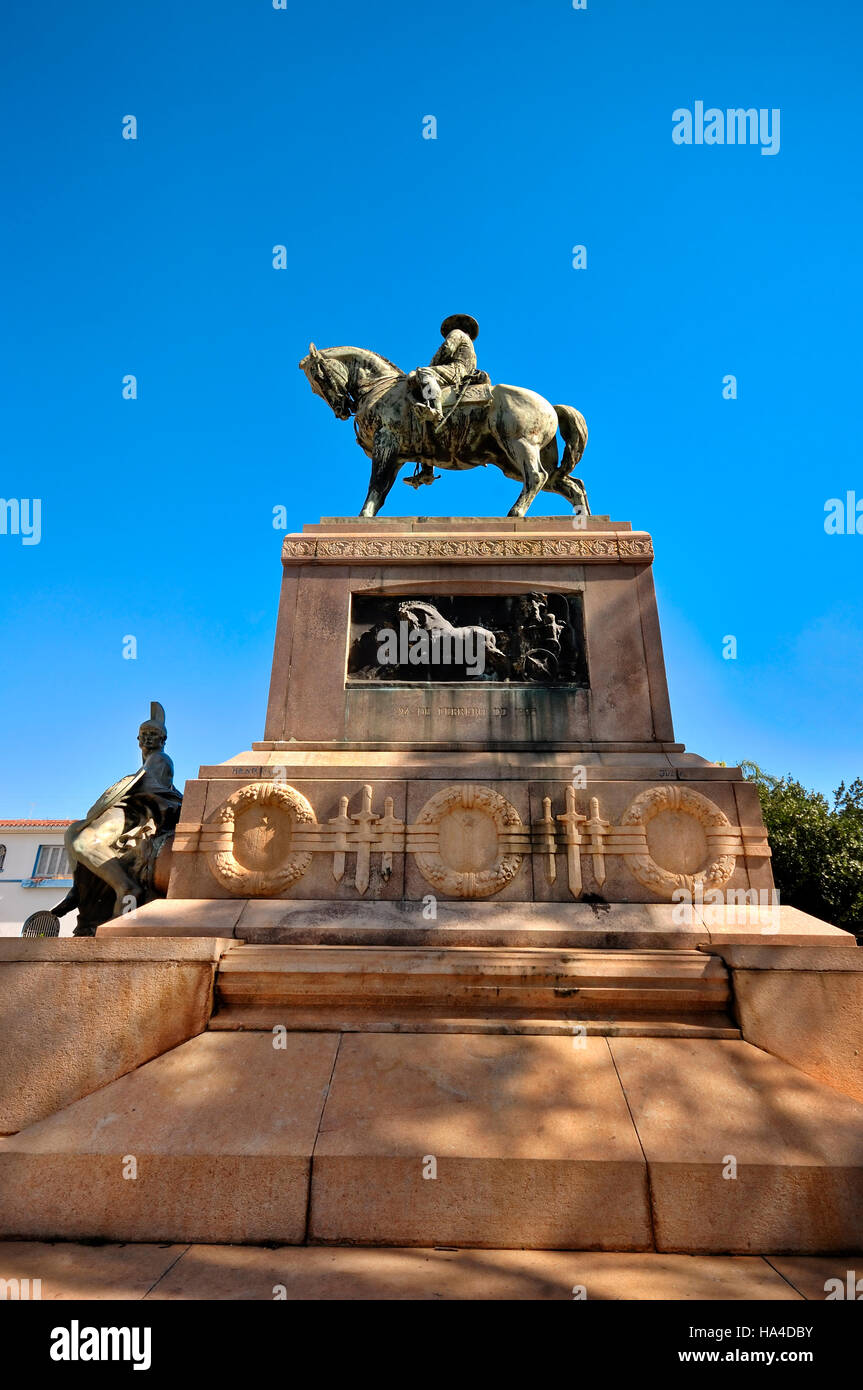 Mayor General, Alejandro Rodriguez y Velasco, primer algalde de ...