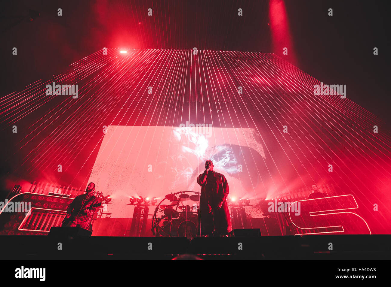 Mc rage of chase and status hi-res stock photography and images - Alamy