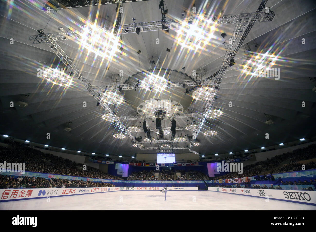 Makomanai Sekisui Heim Ice Arena, Sapporo, Japan. 25th Nov, 2016 ...
