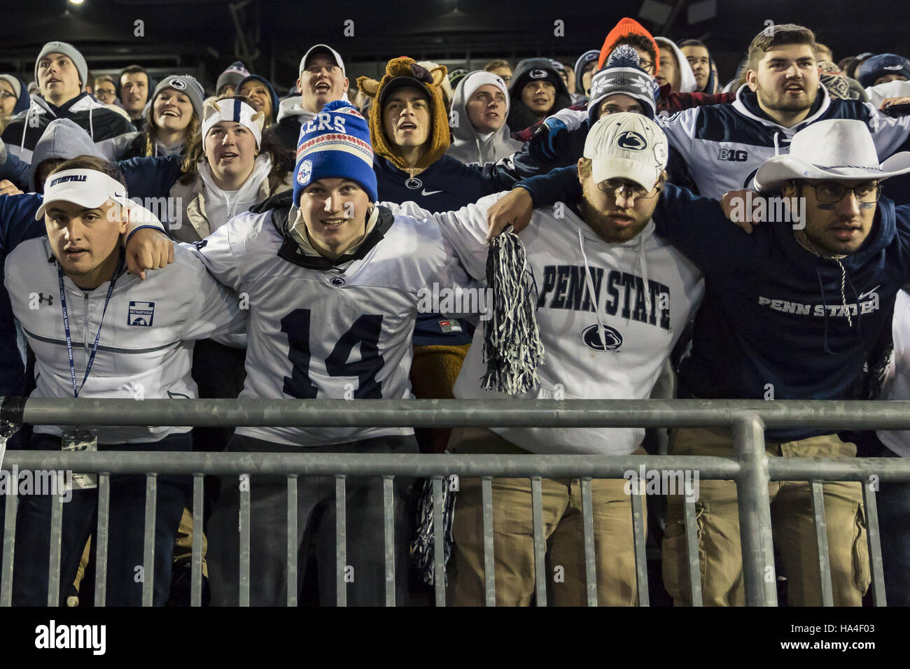 Penn state fans hi-res stock photography and images - Alamy