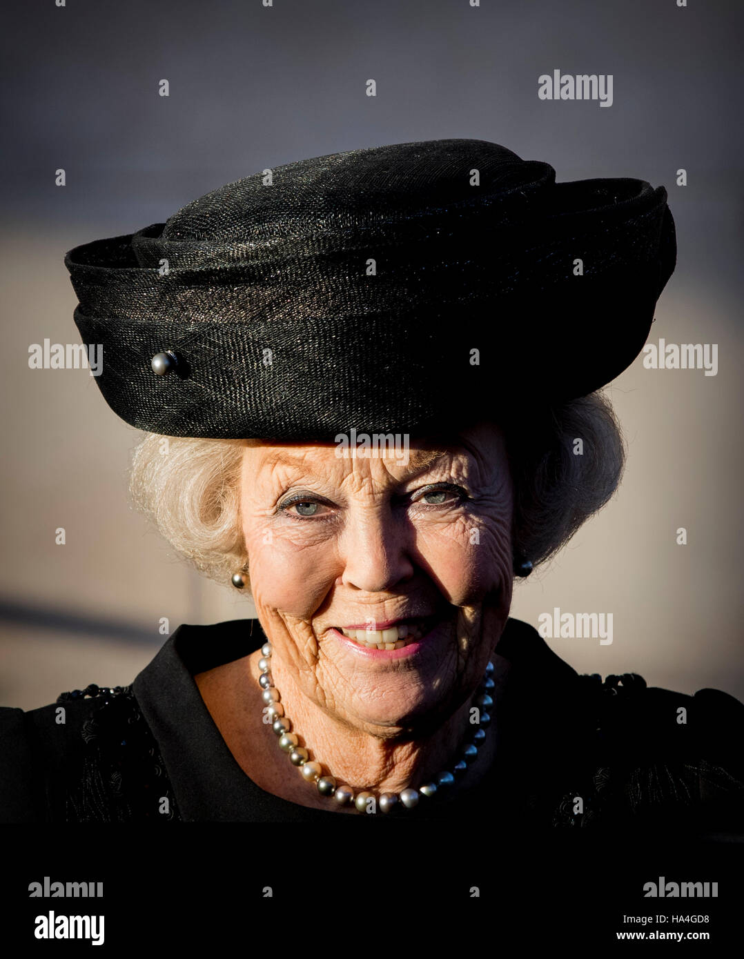 Amsterdam, The Netherlands. 25th Nov, 2016. Princess Beatrix of The ...