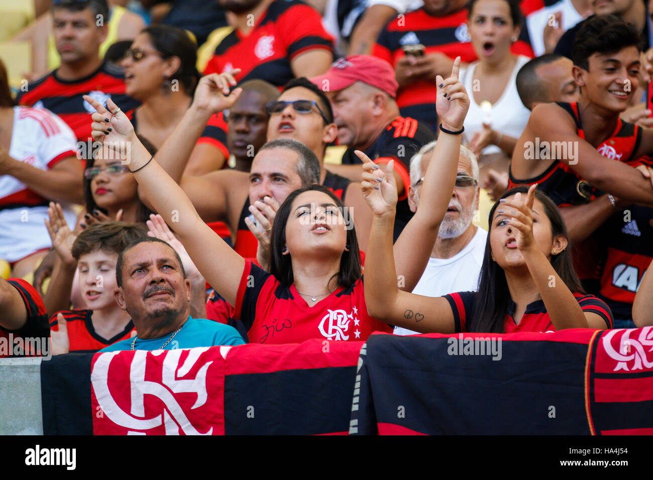 Rio De Janeiro, Brazil. 27th Nov, 2016. Fans for Flamengo x Santos ...