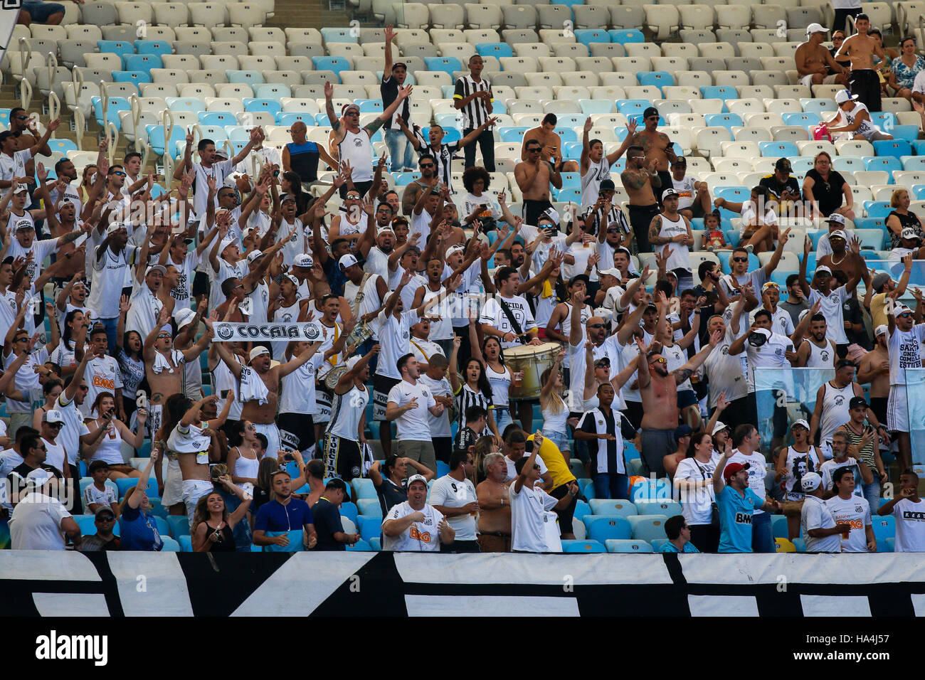 Rio De Janeiro, Brazil. 27th Nov, 2016. Fans for Flamengo x Santos ...
