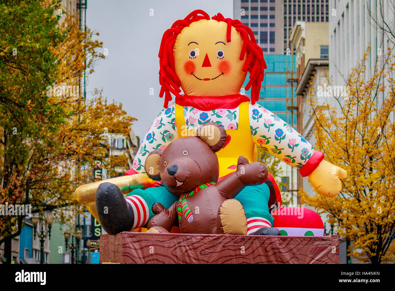 Thanksgiving parade float hi-res stock photography and images - Alamy