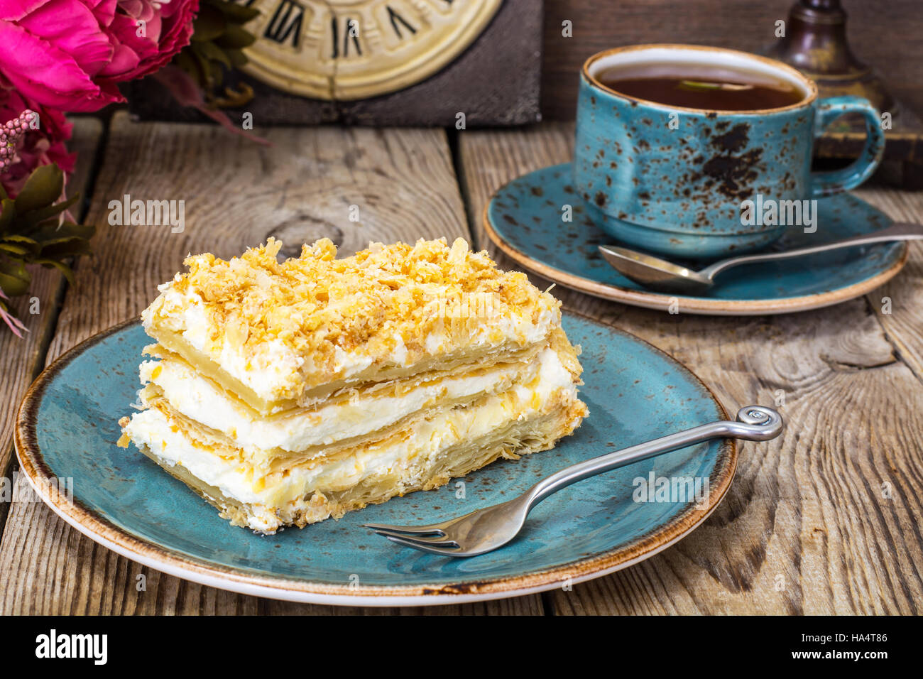 Sweet puff pastry napoleon hi-res stock photography and images - Alamy