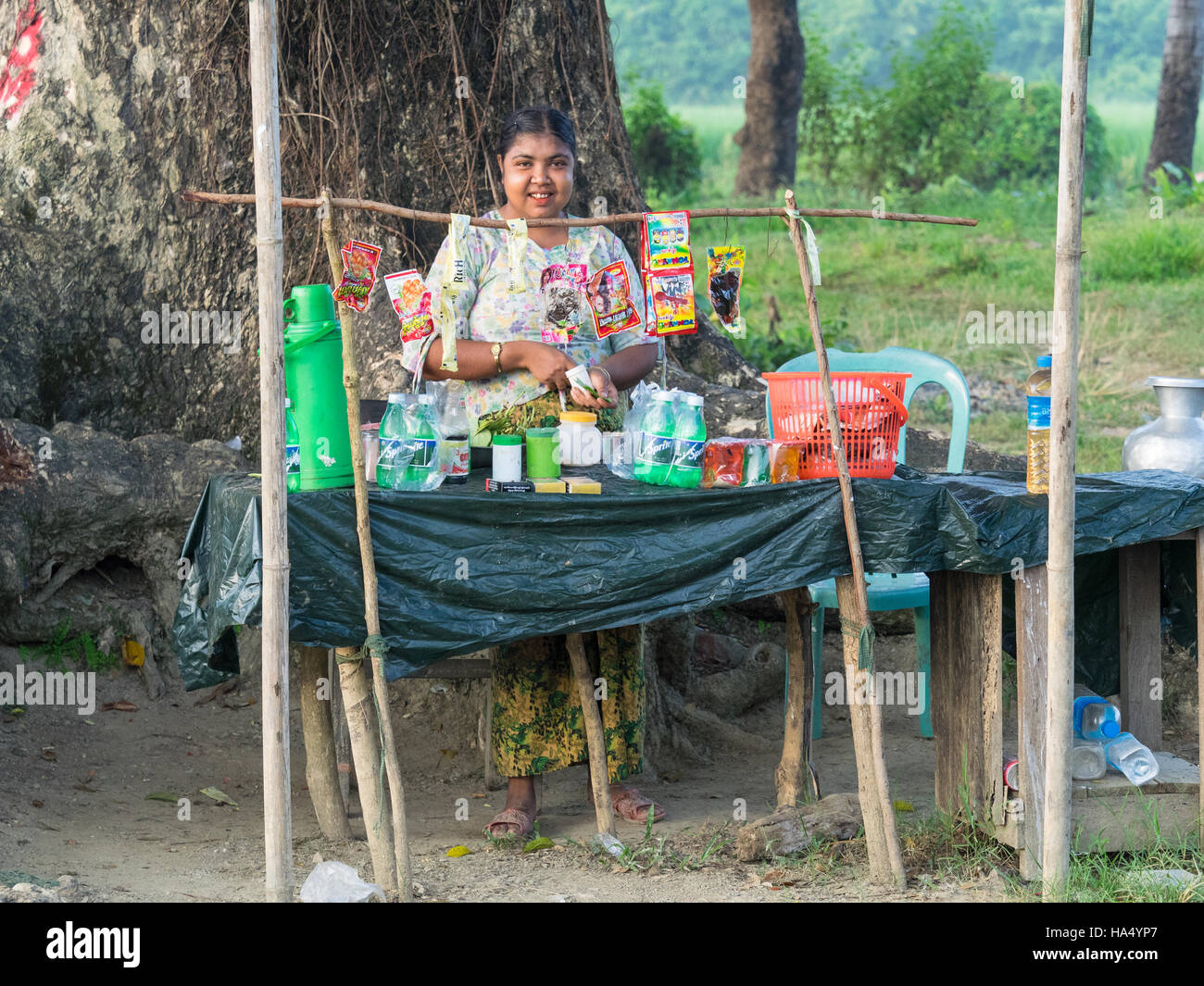 Roadside drinks stall hi-res stock photography and images - Alamy
