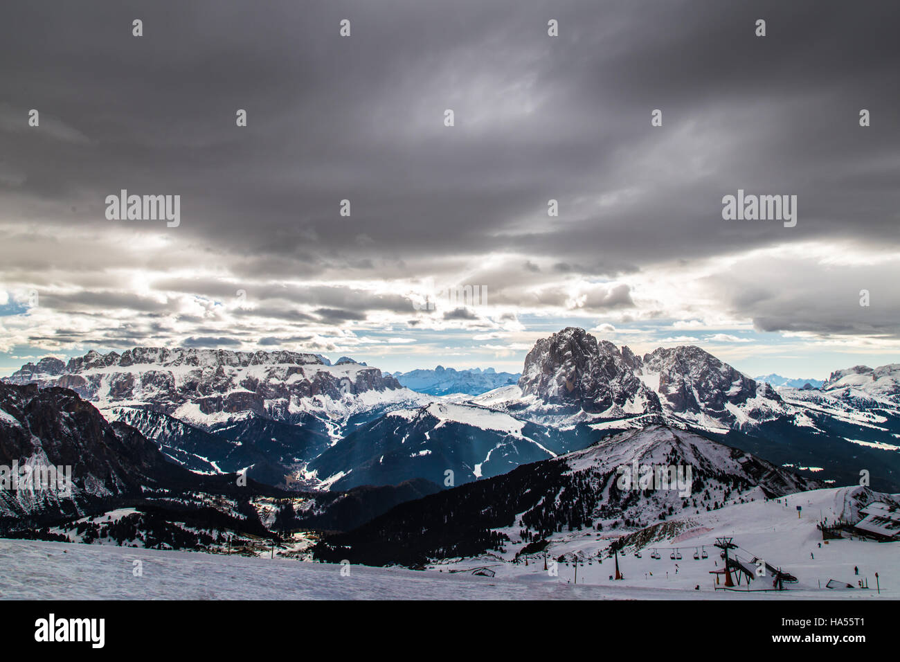 winter in the italian alps, with the ski slope full of snow Stock Photo ...