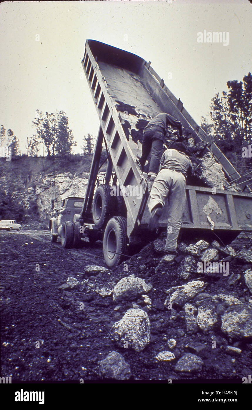 A report on the Waste Isolation Pilot Plant (WIPP) and the management ...