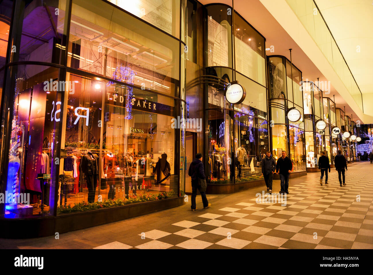 Shopping arcade in Liverpool city centre in the evening Stock Photo - Alamy
