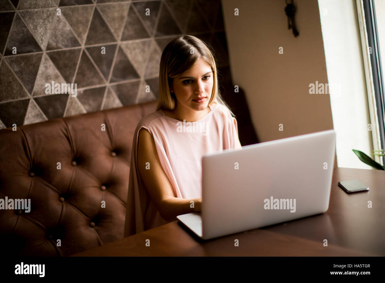 Business woman sitting laptop in hi-res stock photography and images ...