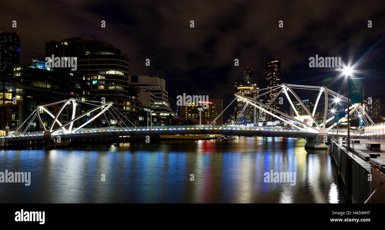 MELBOURNE, AUSTRALIA - October 31, 2016: Seafarers Bridge over the ...