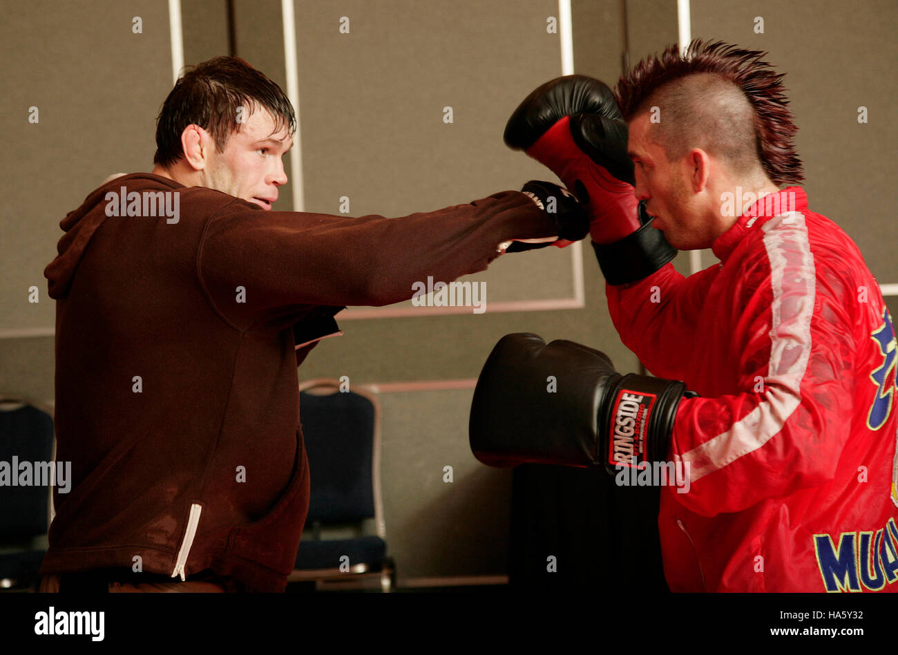 UFC fighter Forrest Griffin, left, at a training session in Anaheim ...