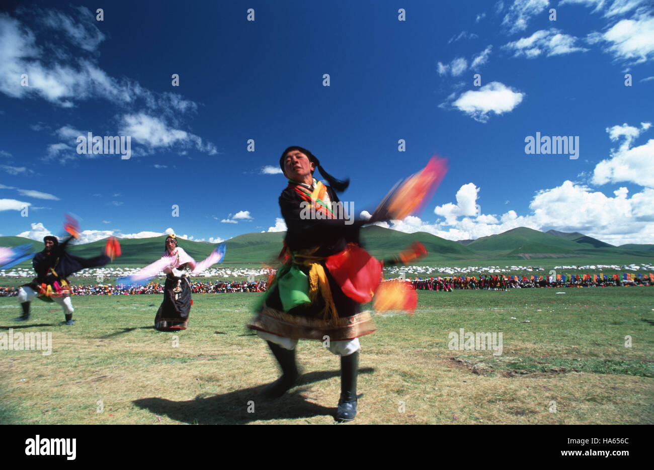 Tibetans Wearing Traditional Clothes High Resolution Stock Photography ...