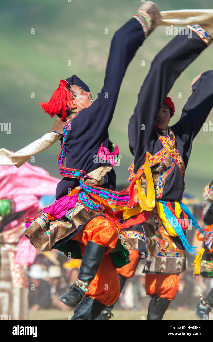 Khampa horseman performing traditional dance at the Yushu Horse Racing ...