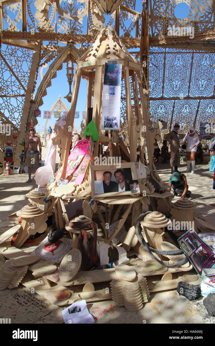 Creative land art installation hi-res stock photography and images - Alamy