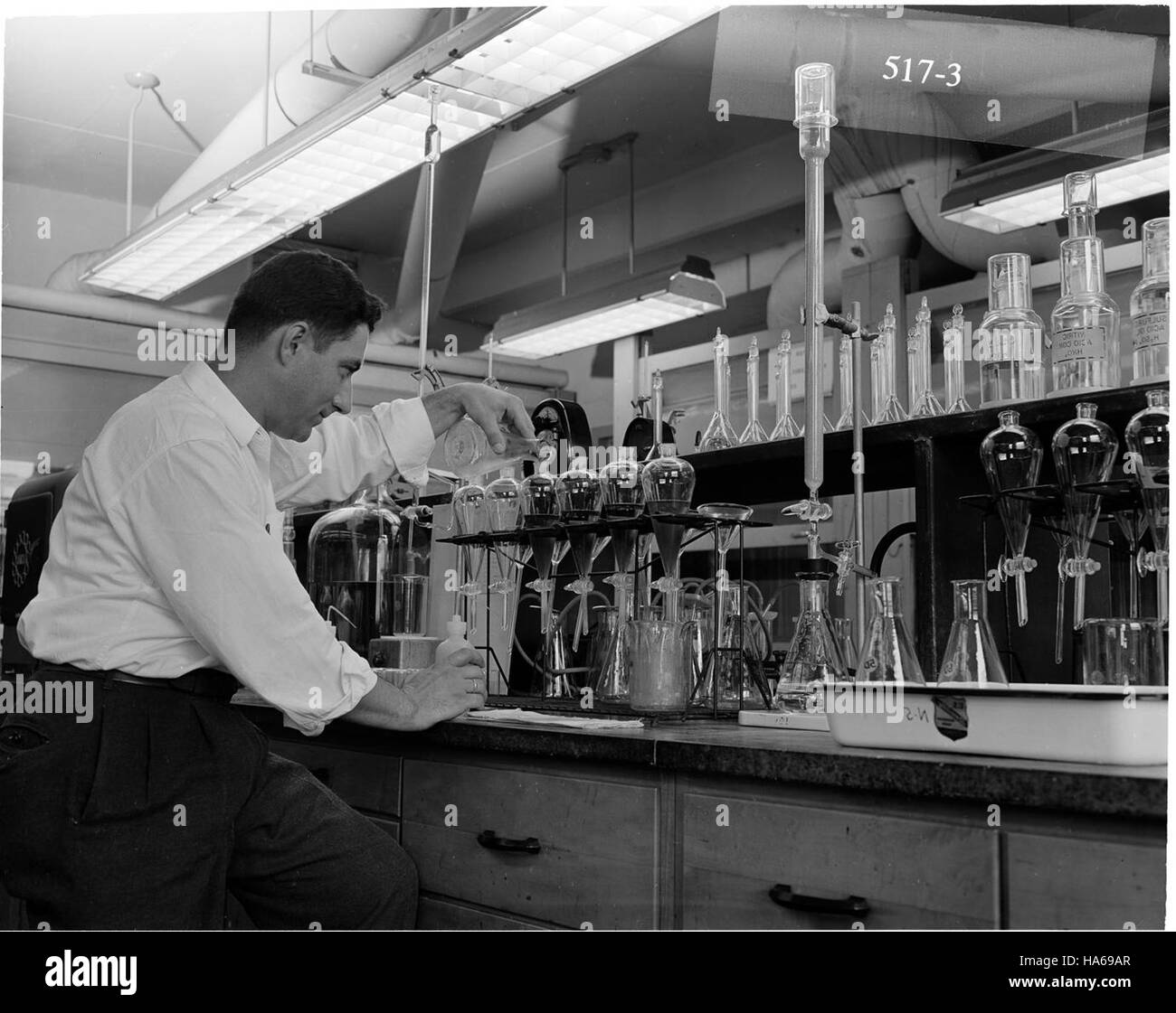 The U.S. Department of Energy (DOE) manages national energy policies ...