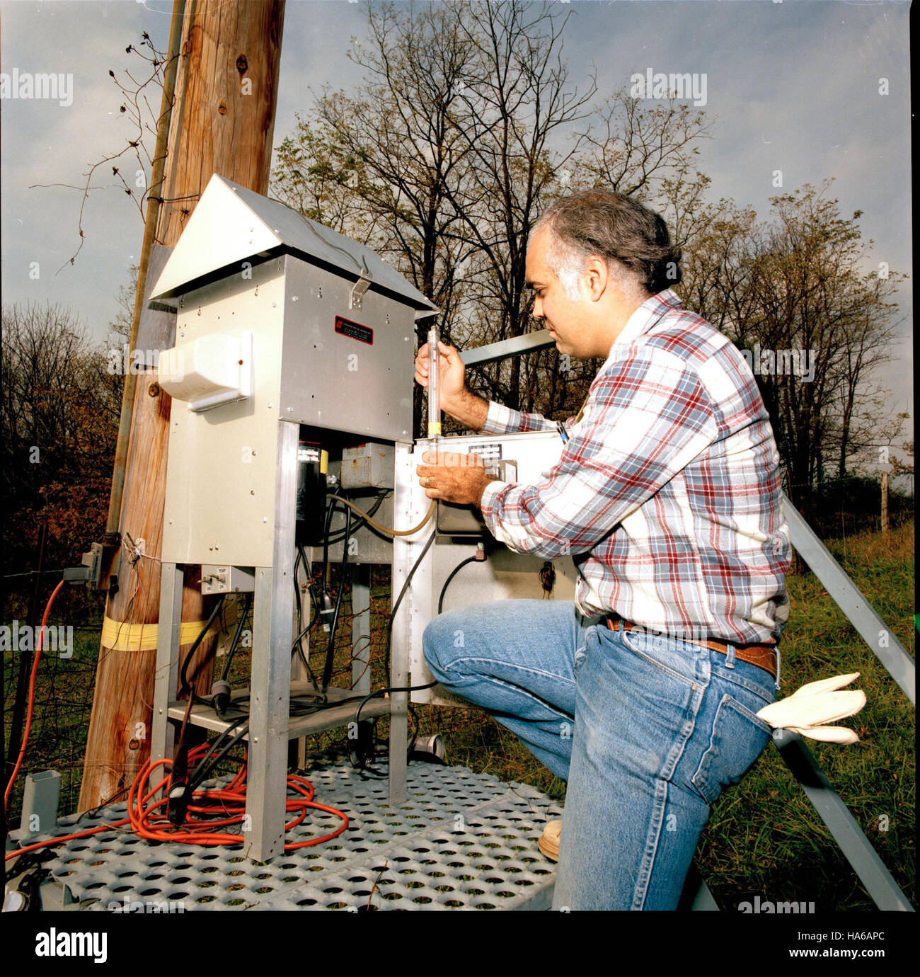The Federal Energy Management Program (FEMP) assists federal agencies ...