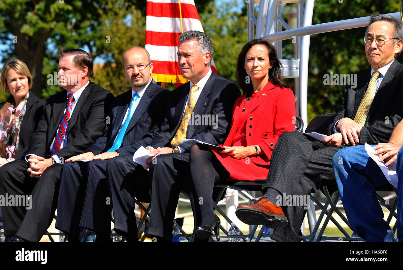 The Solar Decathlon 2009 showcased innovative solar-powered homes on ...