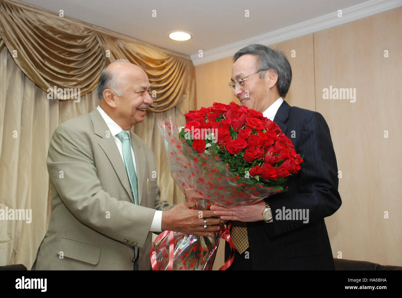 Carbon reduction strategy action hi-res stock photography and images ...