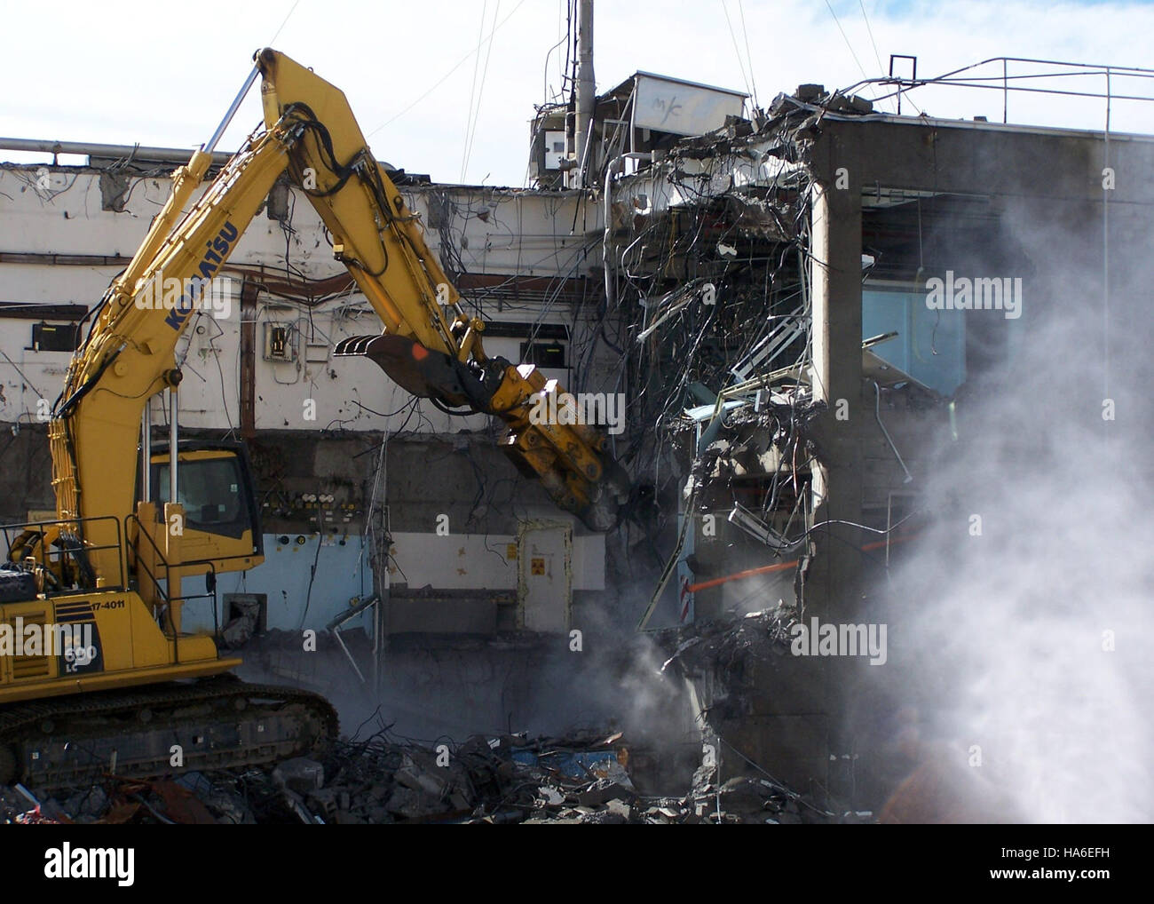 The U.S. Department of Energy oversees the demolition and removal of ...