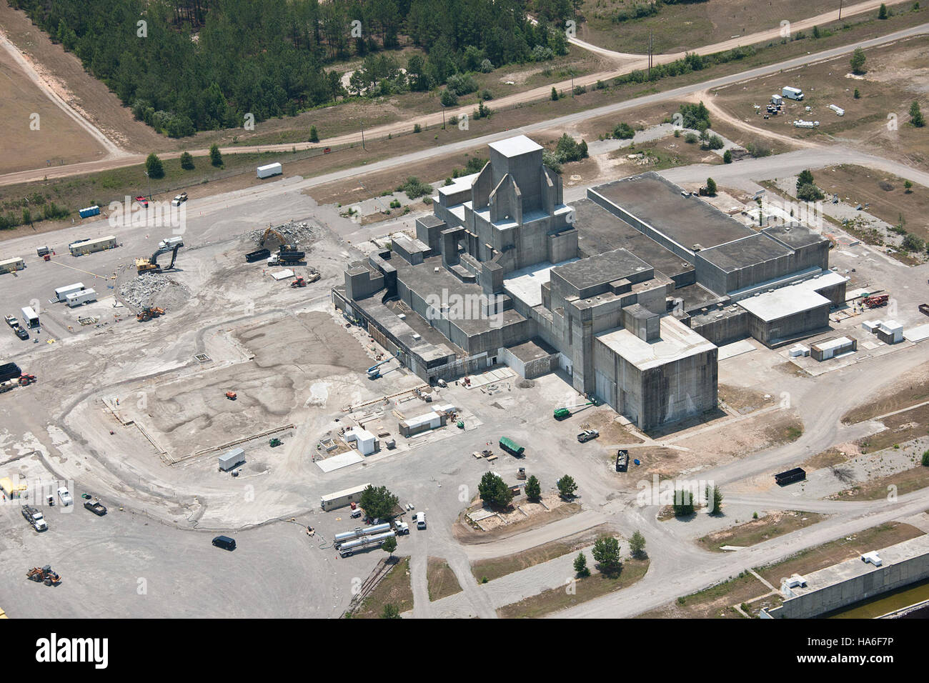 This aerial photograph showcases the P Reactor, part of the Hanford ...