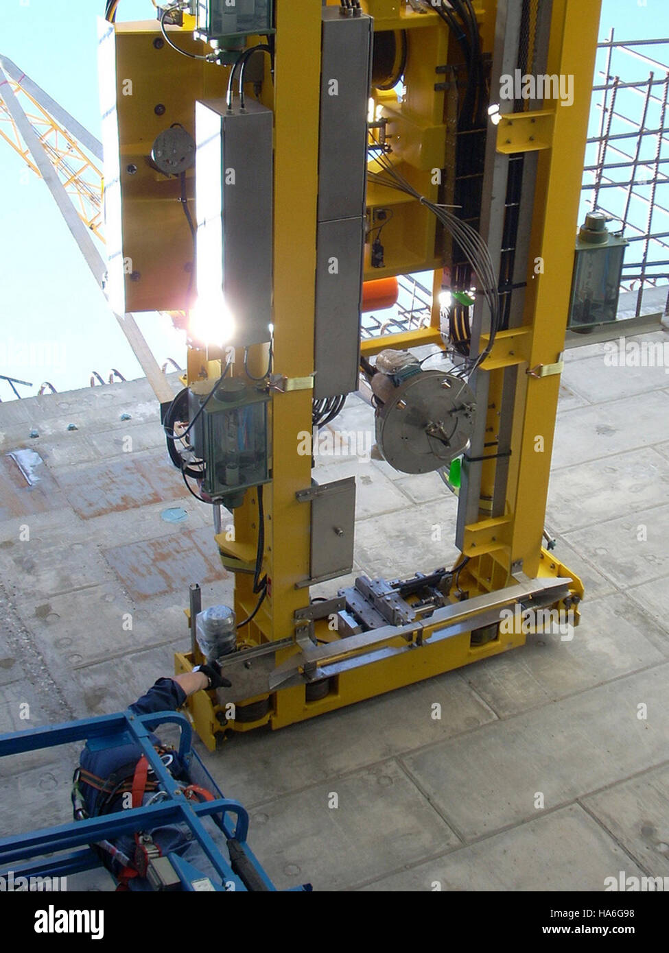 The Department of Energy's Hanford Waste Treatment Plant installs a ...