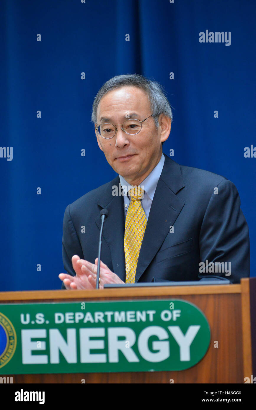 Secretary Steven Chu of the U.S. Department of Energy led initiatives ...