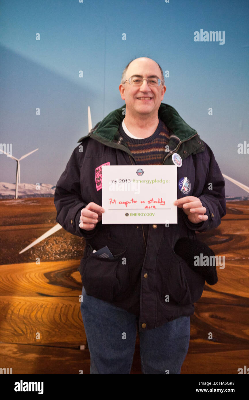 The #energypledge initiative encourages individuals and organizations ...