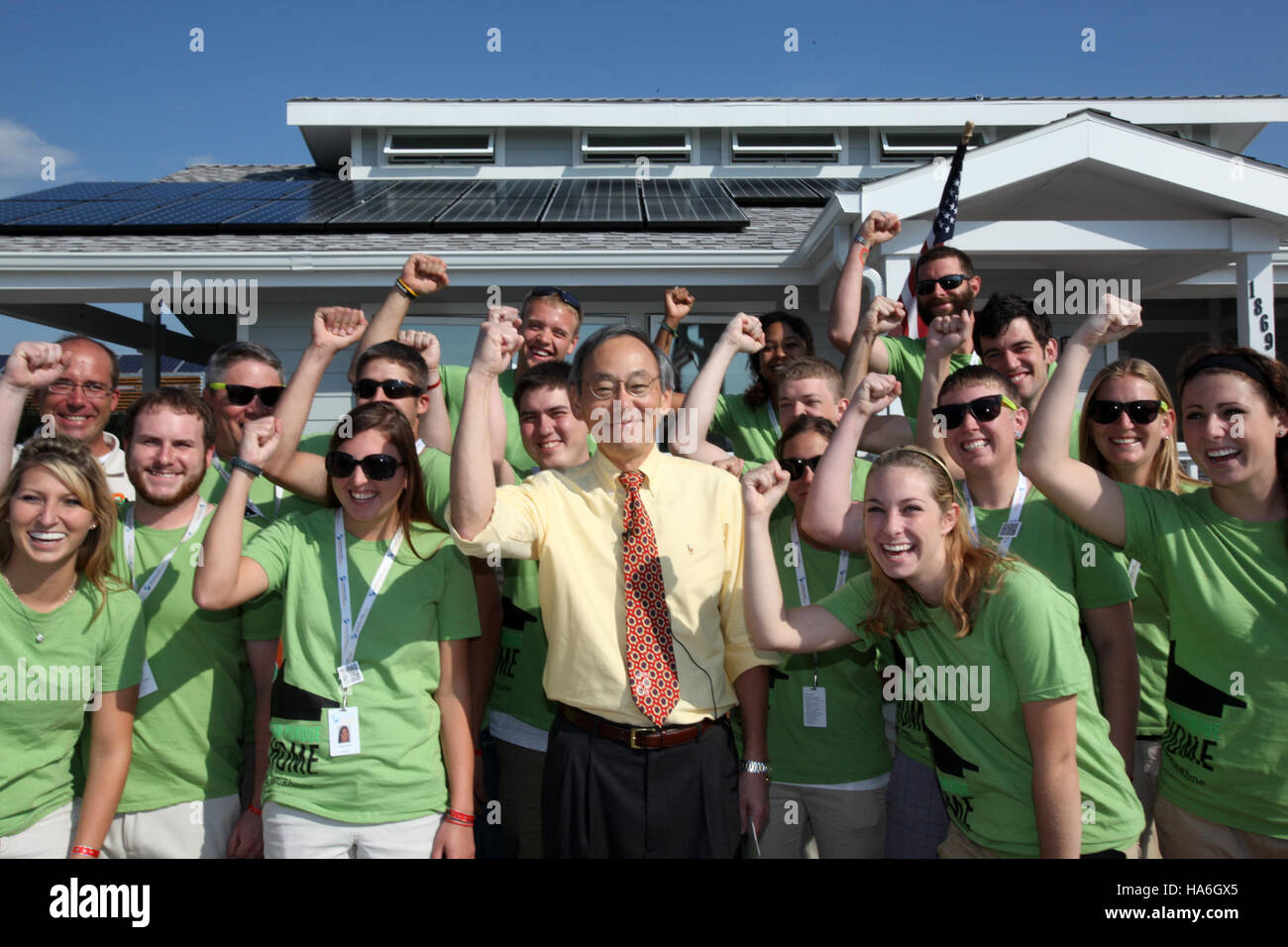 Energy Secretary Steven Chu visited Purdue University's Solar Decathlon ...