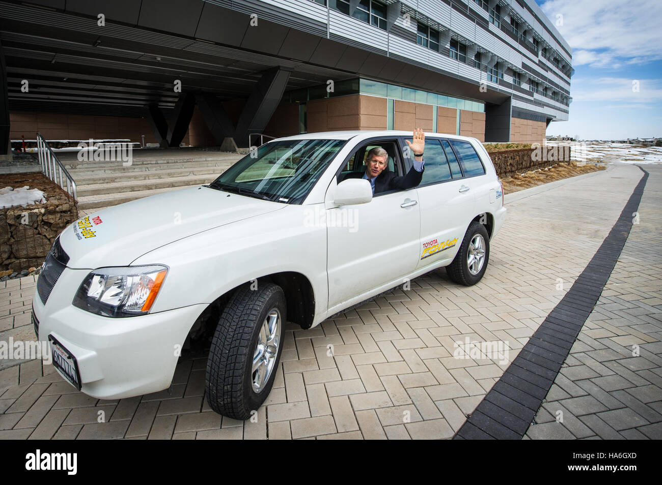 Acting Secretary Daniel Poneman and Deputy Secretary Dan Arvizu of the ...