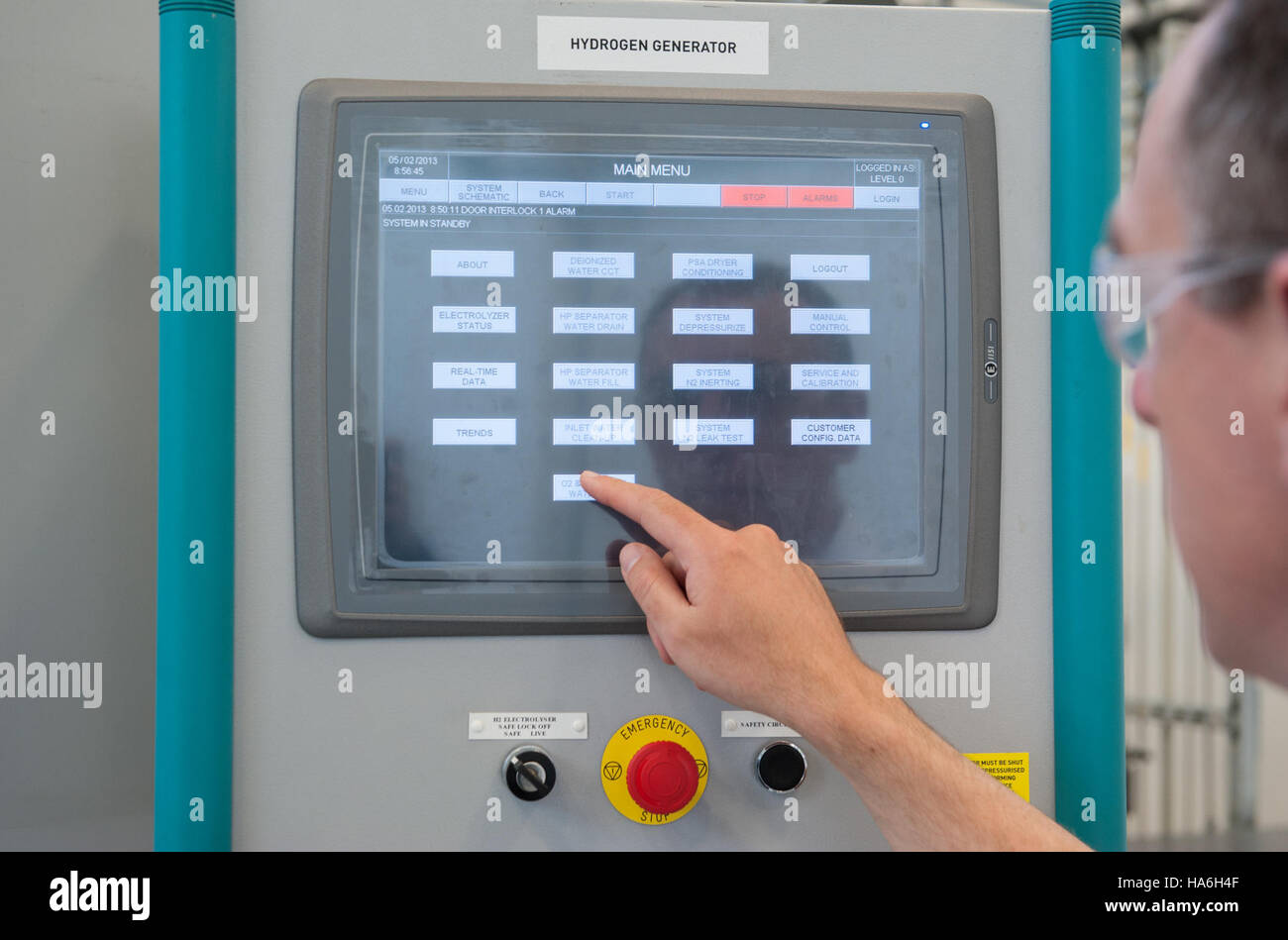 Systems integration facility hi-res stock photography and images - Alamy