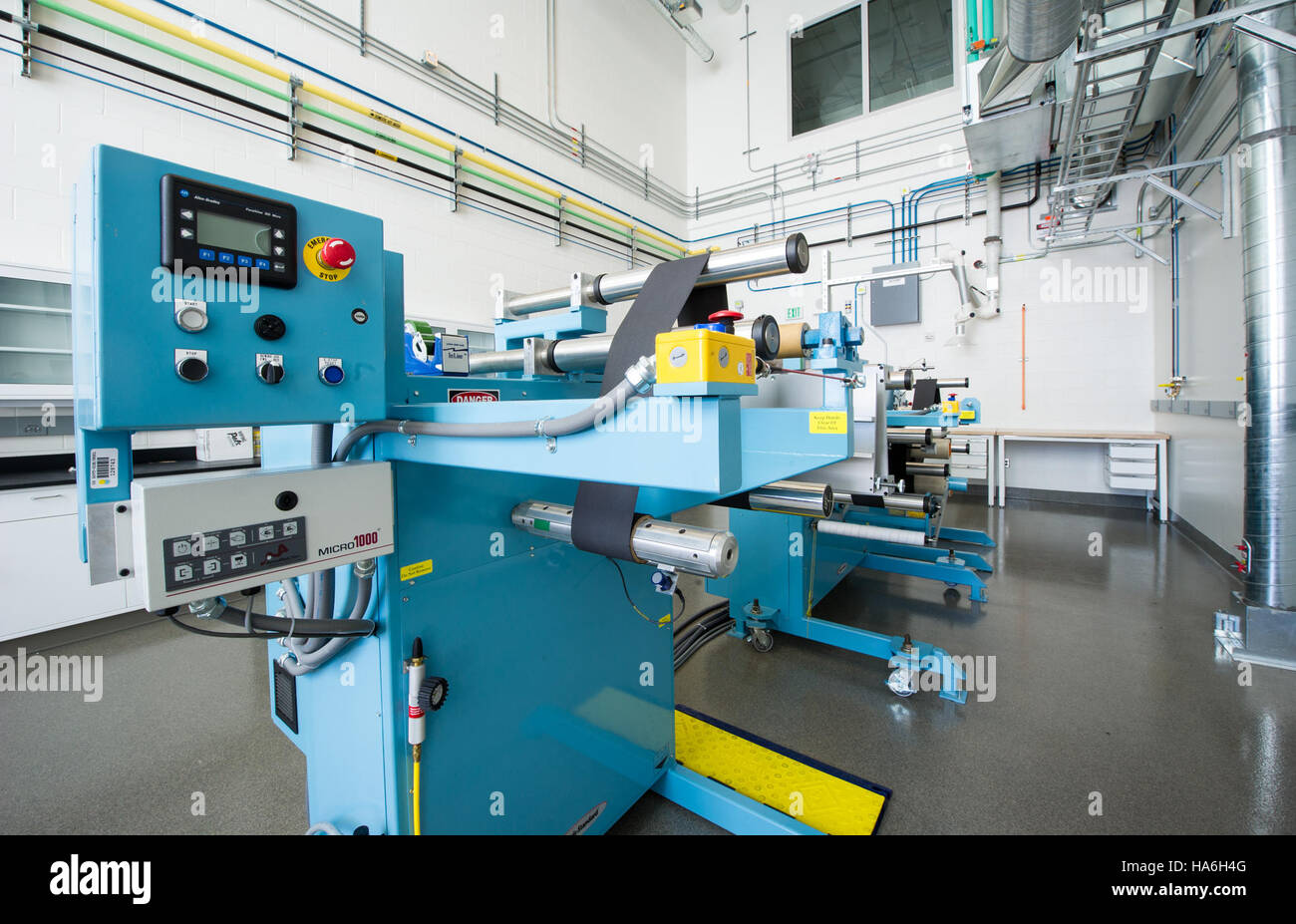 Systems integration facility hi-res stock photography and images - Alamy