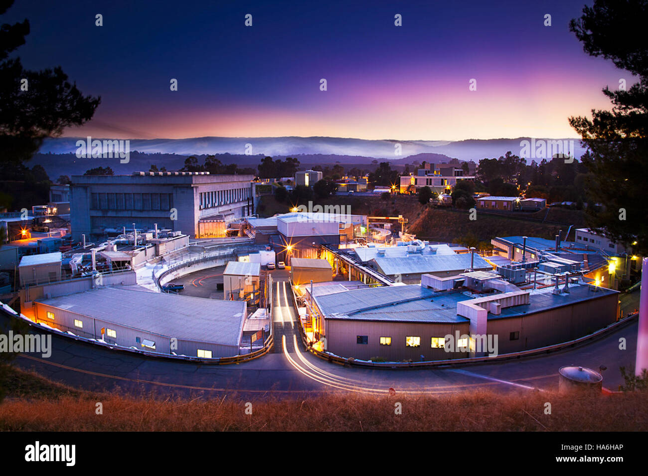 The SLAC National Accelerator Laboratory at Stanford University ...
