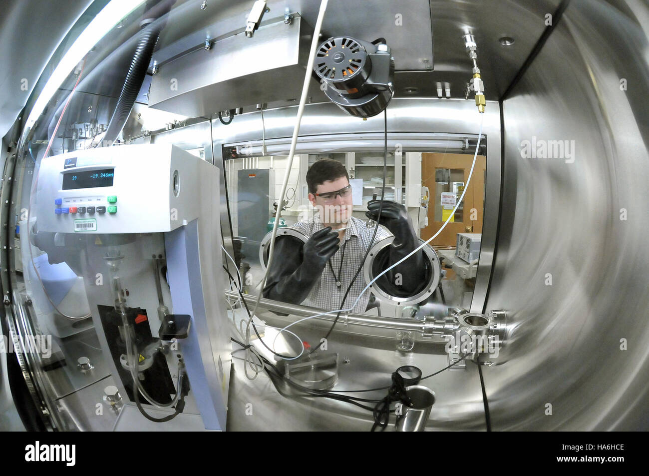 Controlled waste management control hi-res stock photography and images ...