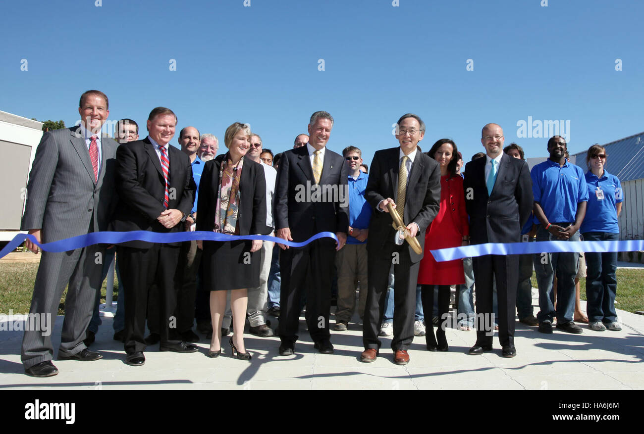 Secretary Steven Chu at the Solar Decathlon event, a competition ...