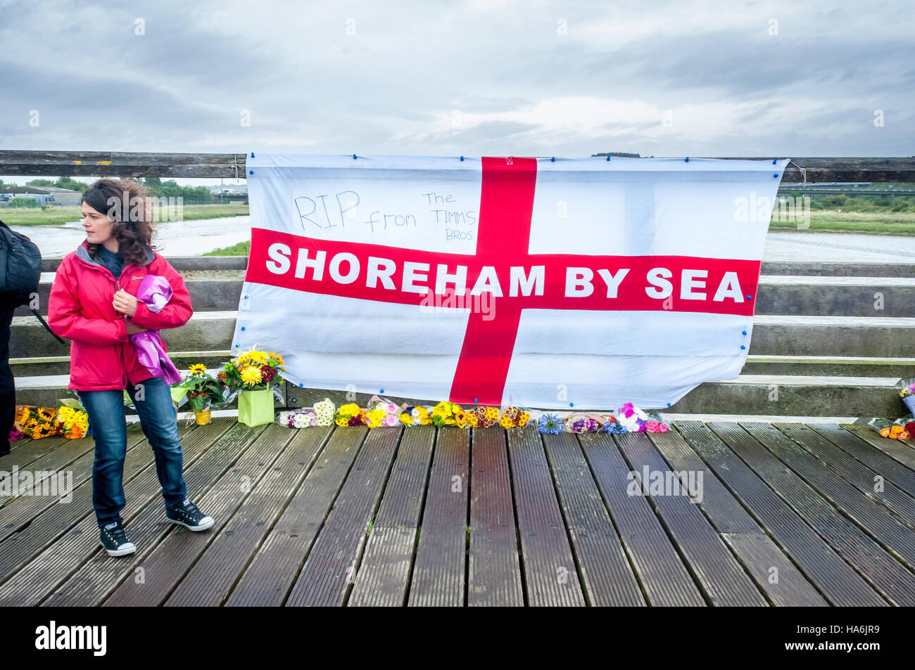 The scene on Shoreham Old Toll Bridge after the Shoreham air disaster ...