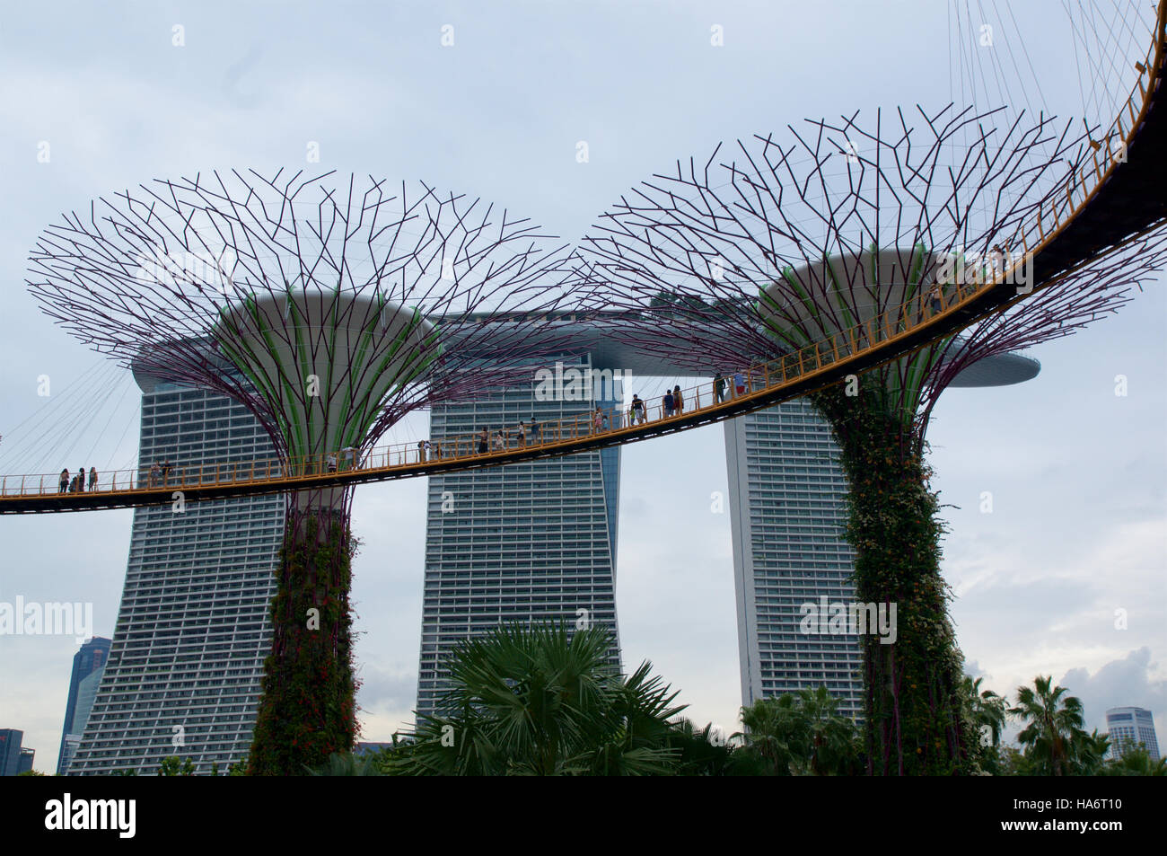 Singapore bayfront mrt station hi-res stock photography and images - Alamy