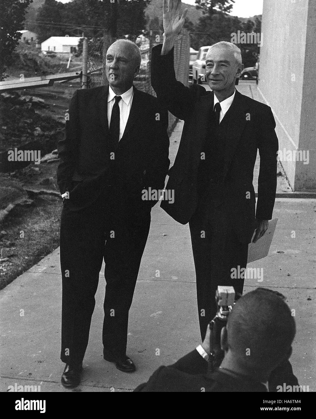 Scientists los alamos national Black and White Stock Photos & Images ...