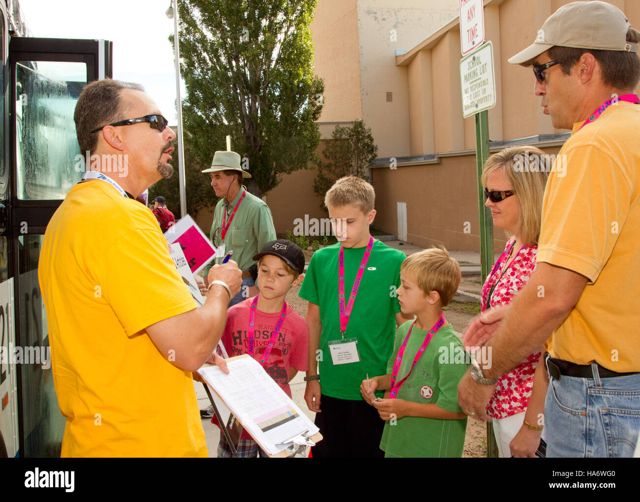 losalamosnatlab 9444906268 Informing guests about tour rules before ...