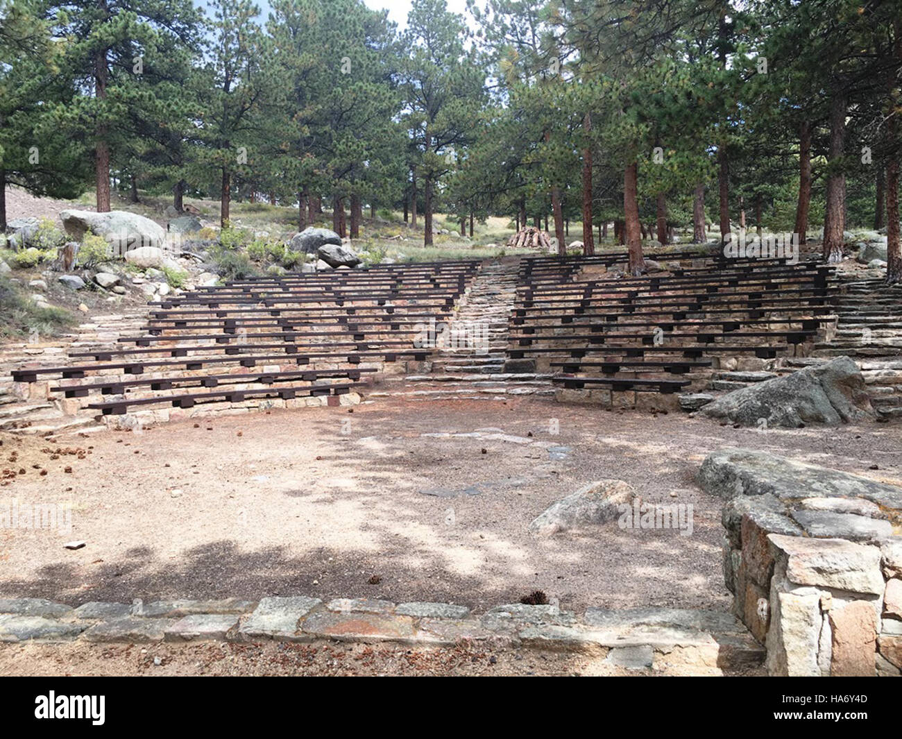 The Moraine Park Discovery Center Amphitheater in Rocky Mountain ...