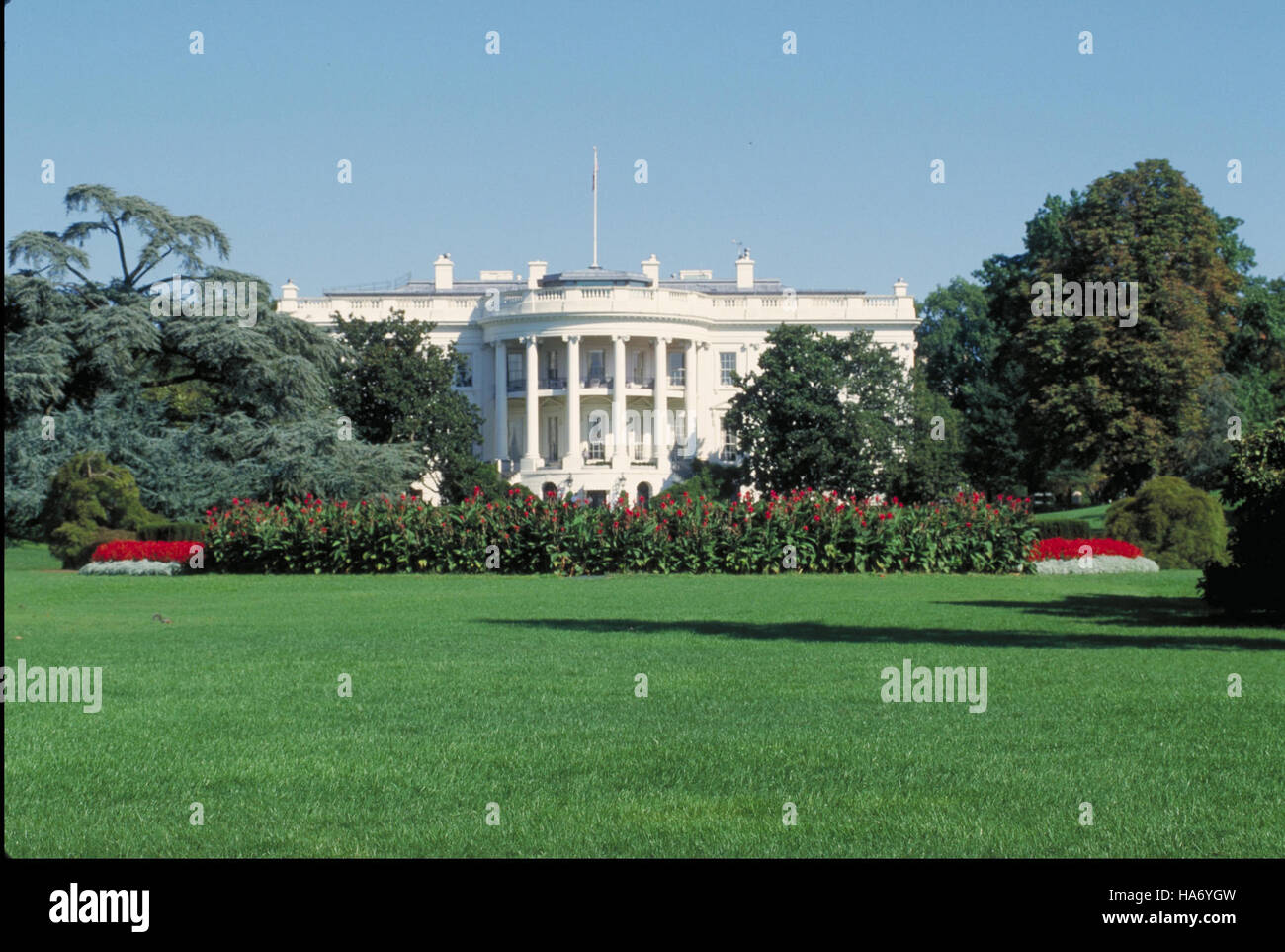 This image features the U.S. White House, the official residence and workplace of the U.S ...