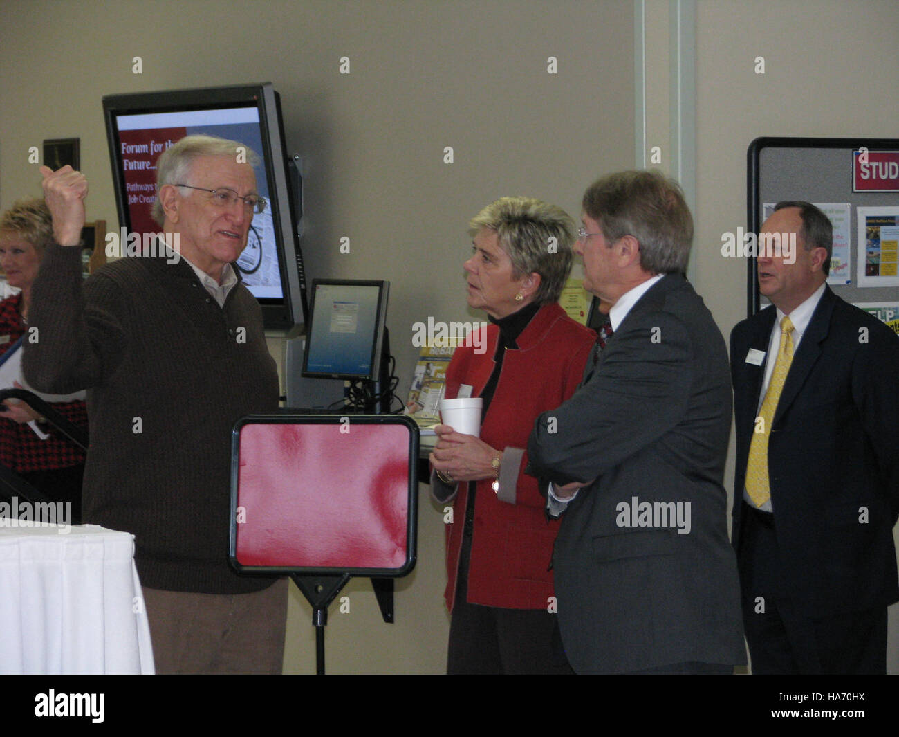 The USDA hosts a job forum, connecting individuals with career ...