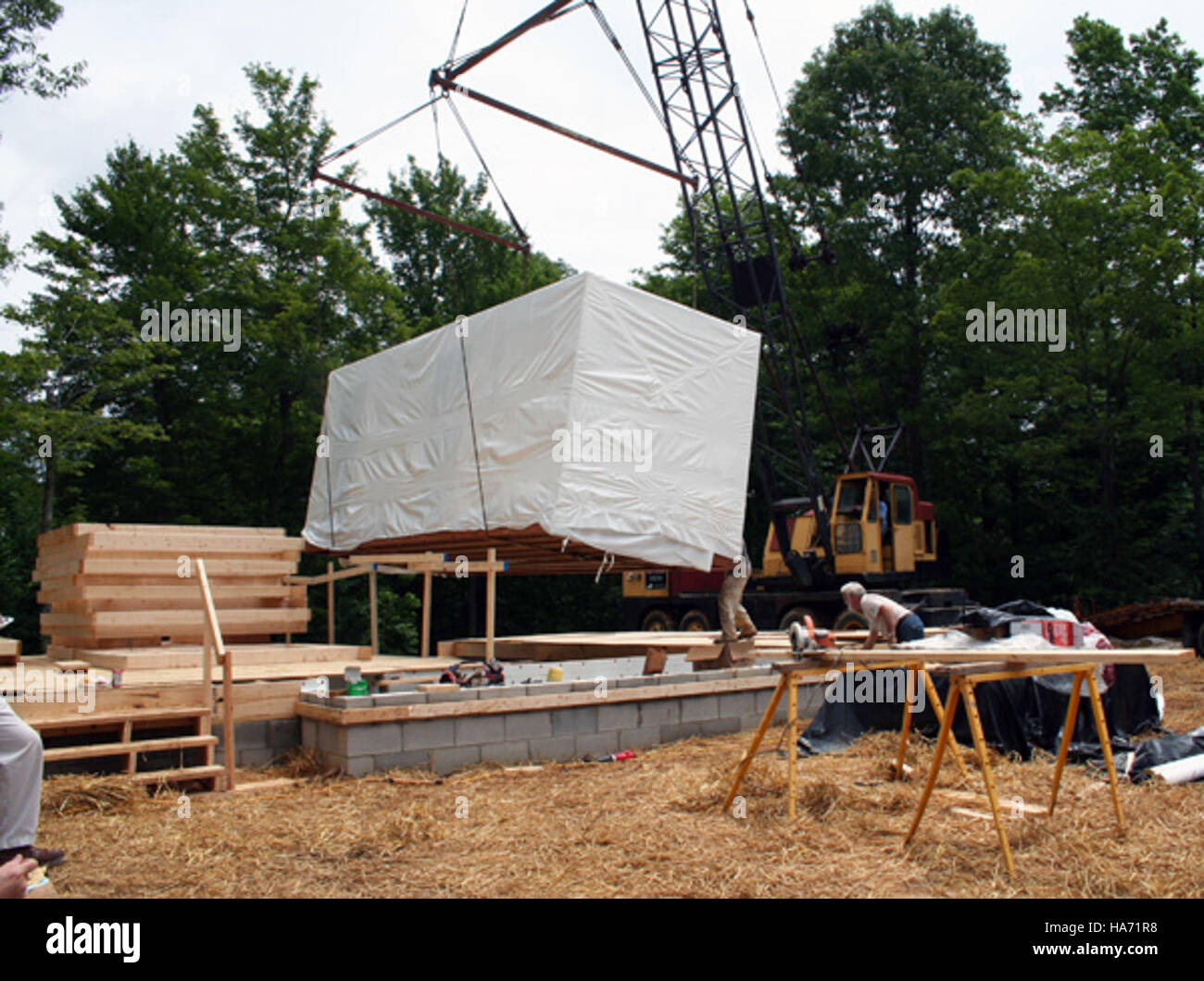 Core crane hi-res stock photography and images - Alamy